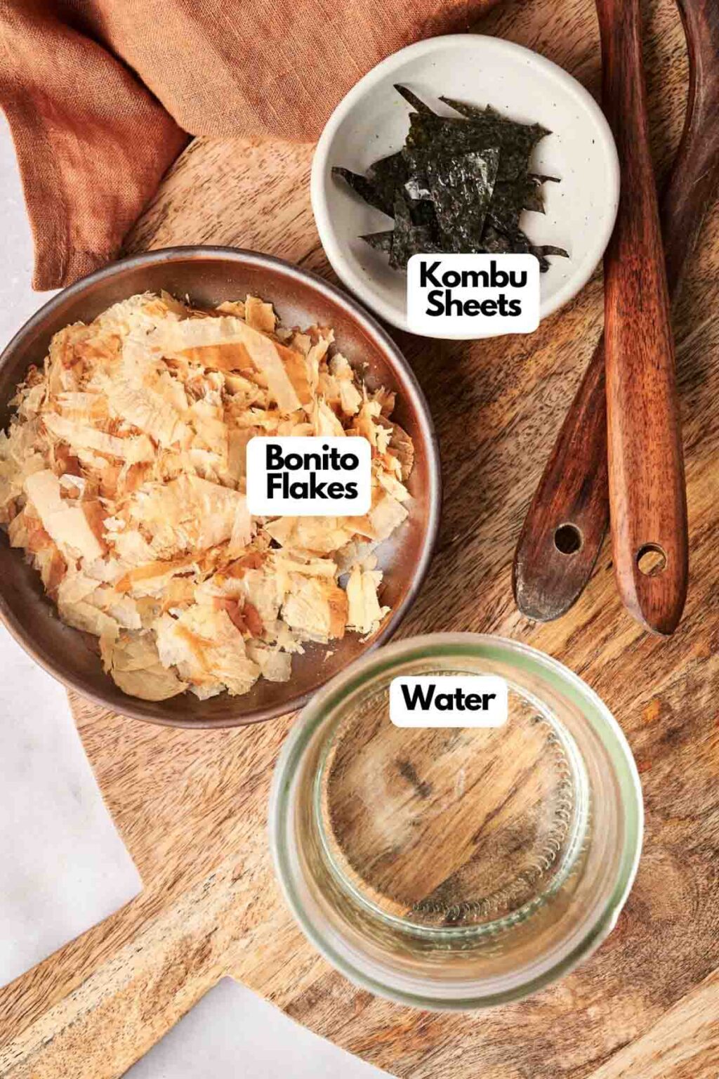 How to make Dashi (Japanese Broth)